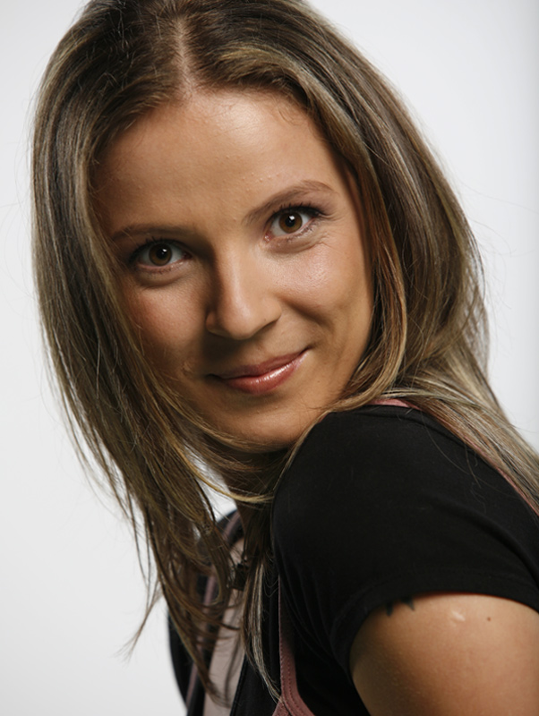 Poze Cosmina Larisa Dobrotă - Actor - Poza 14 din 31 - CineMagia.ro Poze Cosmina Larisa Dobrotă - Actor - Poza 14 din 31 - CineMagia.ro