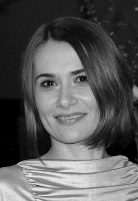 Clara Vodă - Economie de mijloace, explozii nebănuite - CineMagia.ro